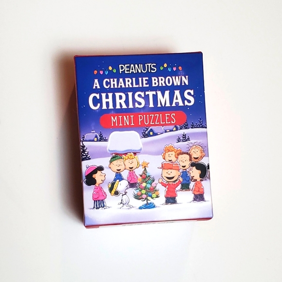 Games | Peanuts A Charlie Brown Christmas 18 Piece Mini Puzzle Set ...